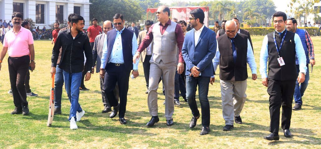 SMS Lucknow: School of Management Sciences | Top B.Tech/MBA College in ...