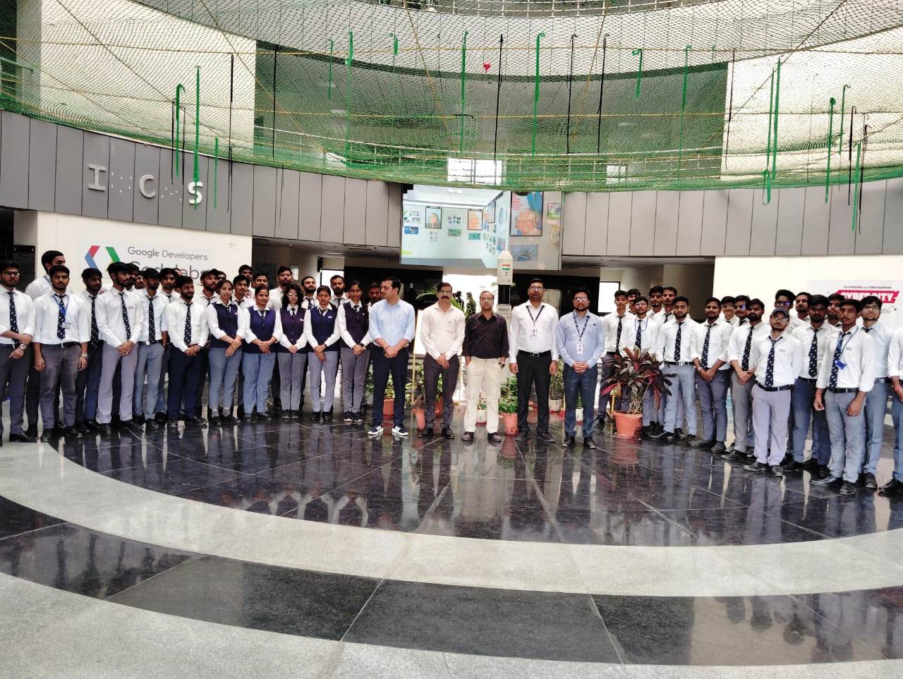 SMS Lucknow: School of Management Sciences | Top B.Tech/MBA College in ...